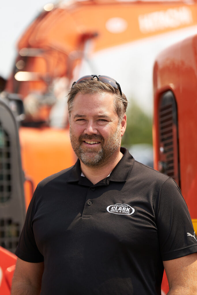 Clark Equipment: Heavy Hitters in Heavy Equipment Owner's Focus ...
